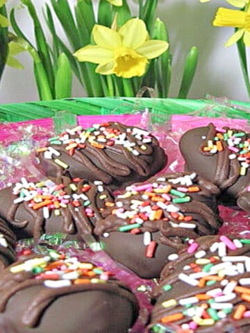 Copycat Payday Candy Bar Recipe - Kudos Kitchen by Renee