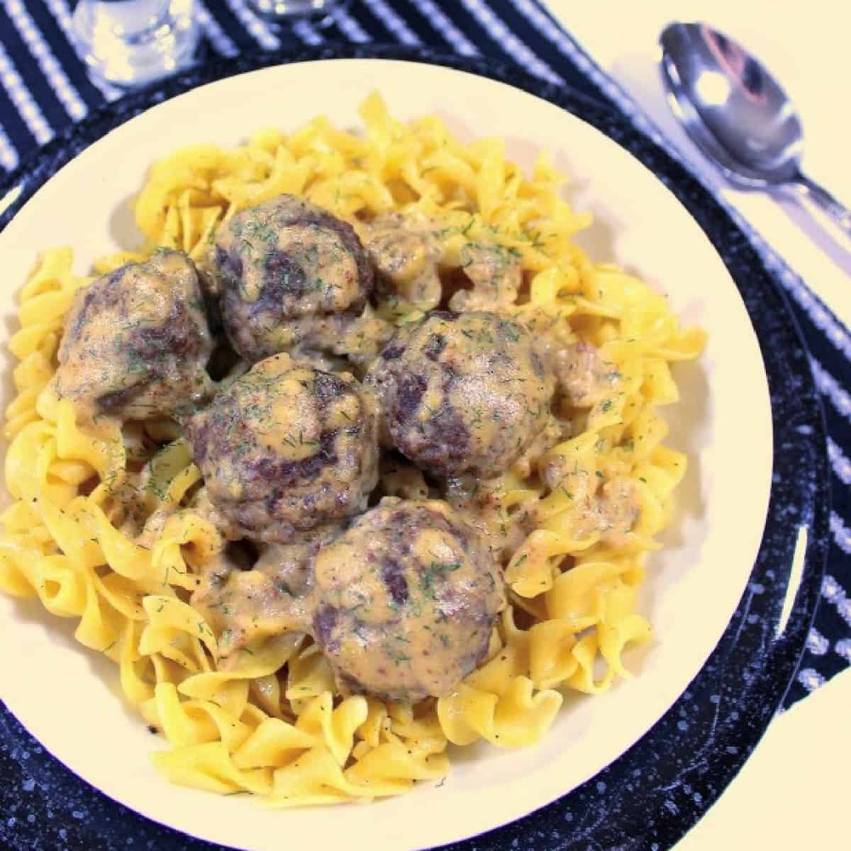 Low Fat Swedish Meatballs Recipe - Kudos Kitchen by Renee