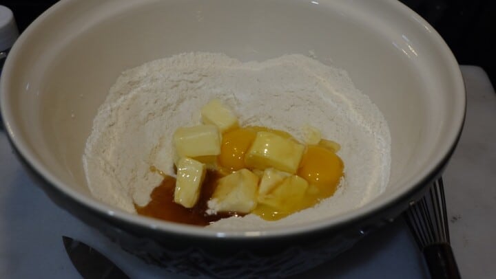 Cherry Kuchen Bars (Kringle Kuchen) - Kudos Kitchen by Renee